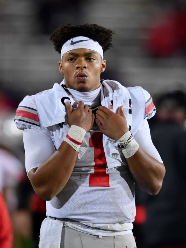Why Justin Fields could win NFL MVP in 2023 - Sportskeeda Stories