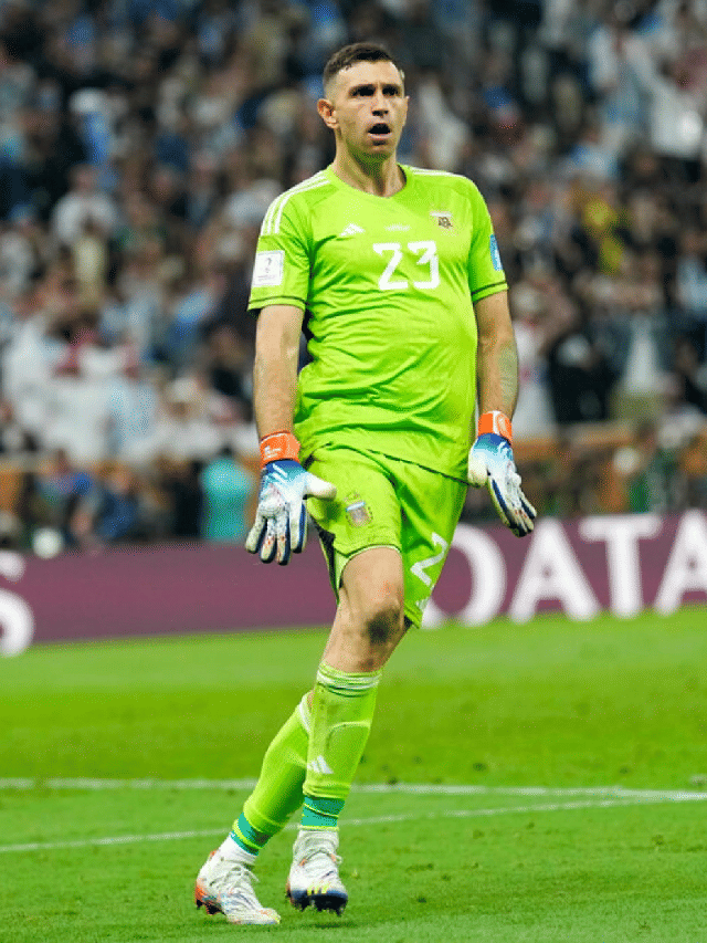 FIFA 23 Emiliano Martinez Shapeshifters Card - Sportskeeda Stories