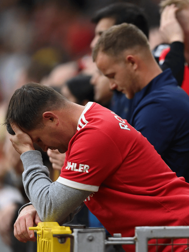 PL Fans That Left Early (2022-23) - Sportskeeda Stories